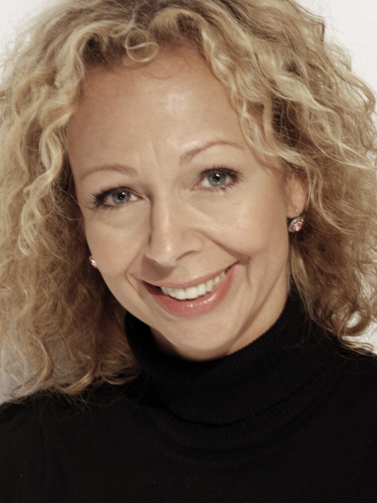 Iris Limbarth | Hessisches Staatstheater Wiesbaden